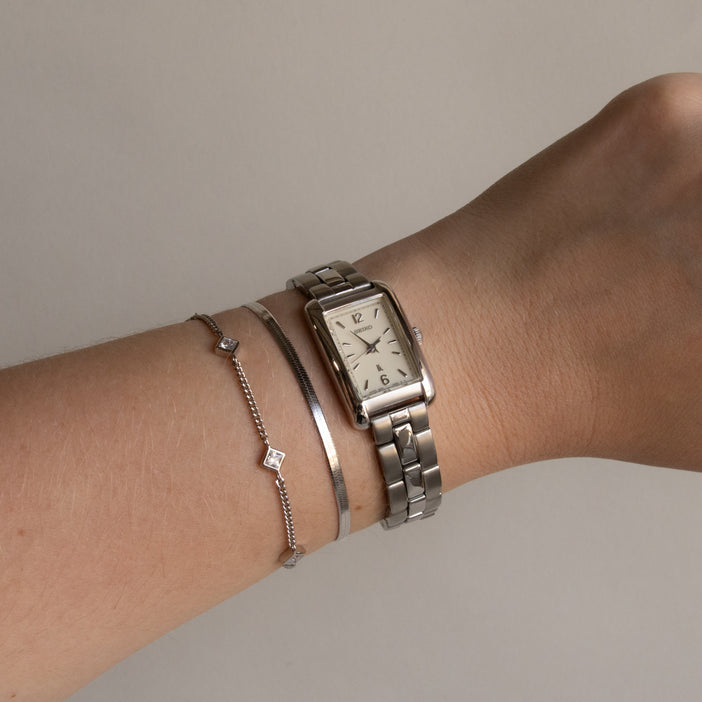 Vintage Jewelry Finds | Caitlyn Minimalist