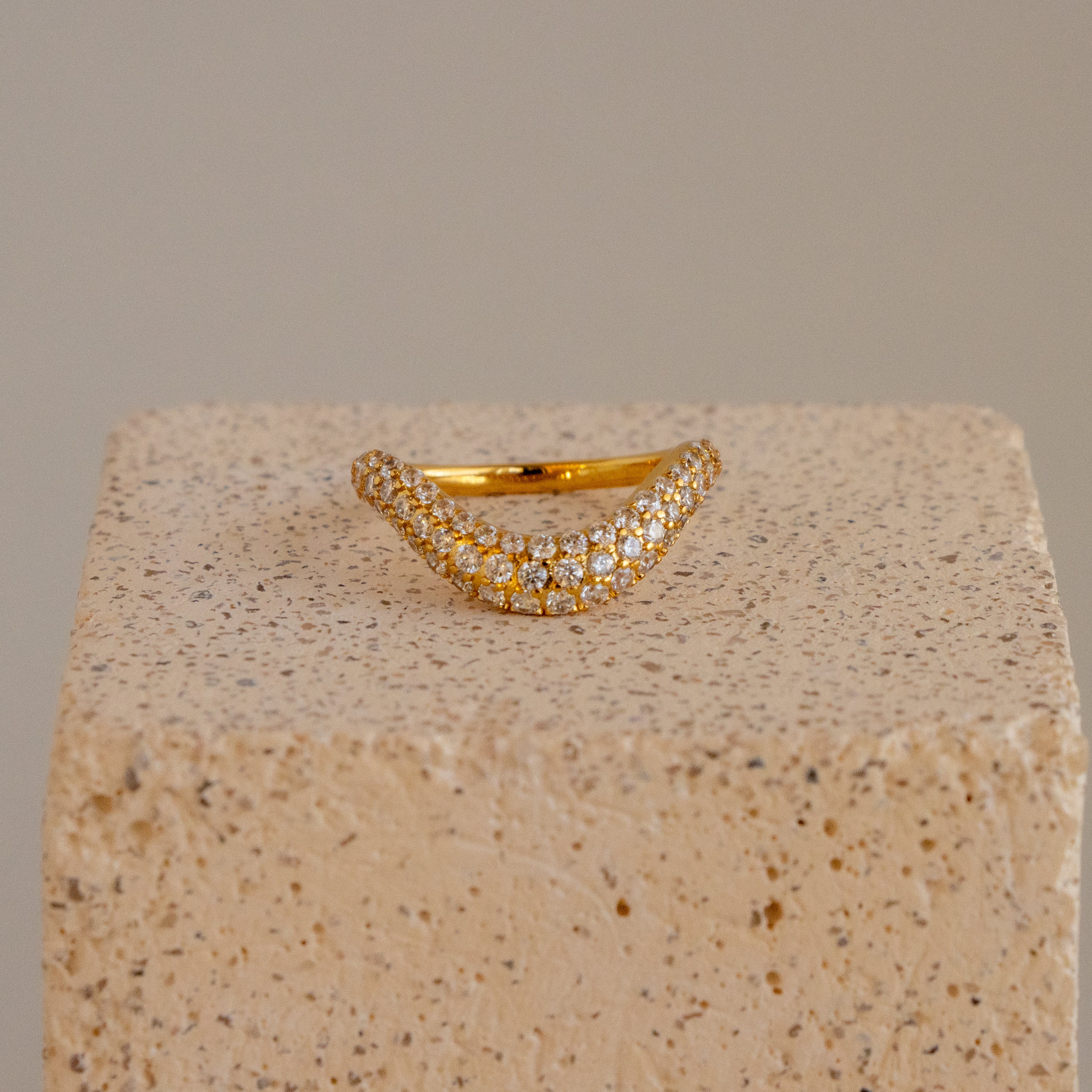 Pave Crystal Curve Contour Ring | Caitlyn Minimalist