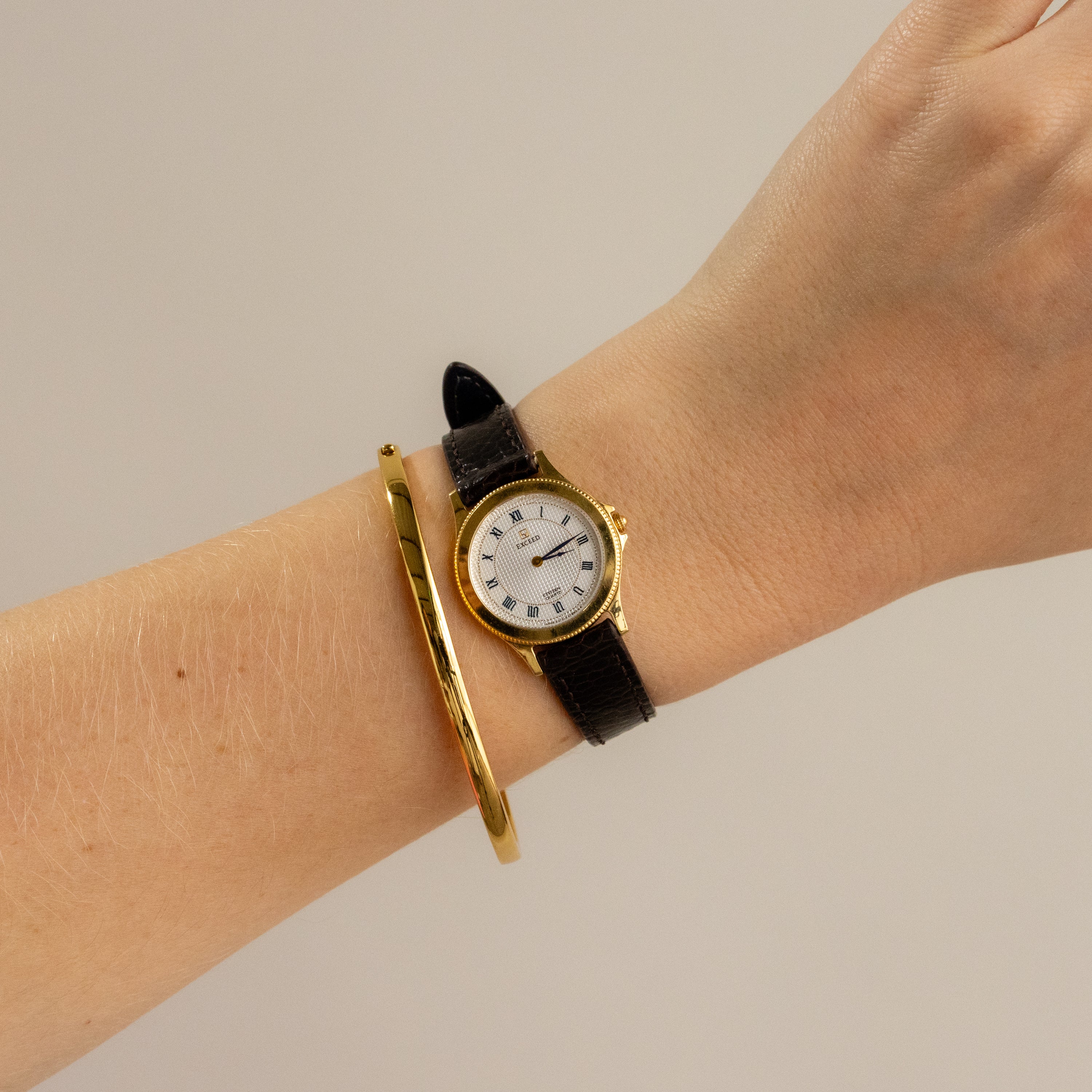 Vintage Citizen Exceed Black Strap Gold Women's Watch | Caitlyn Minimalist