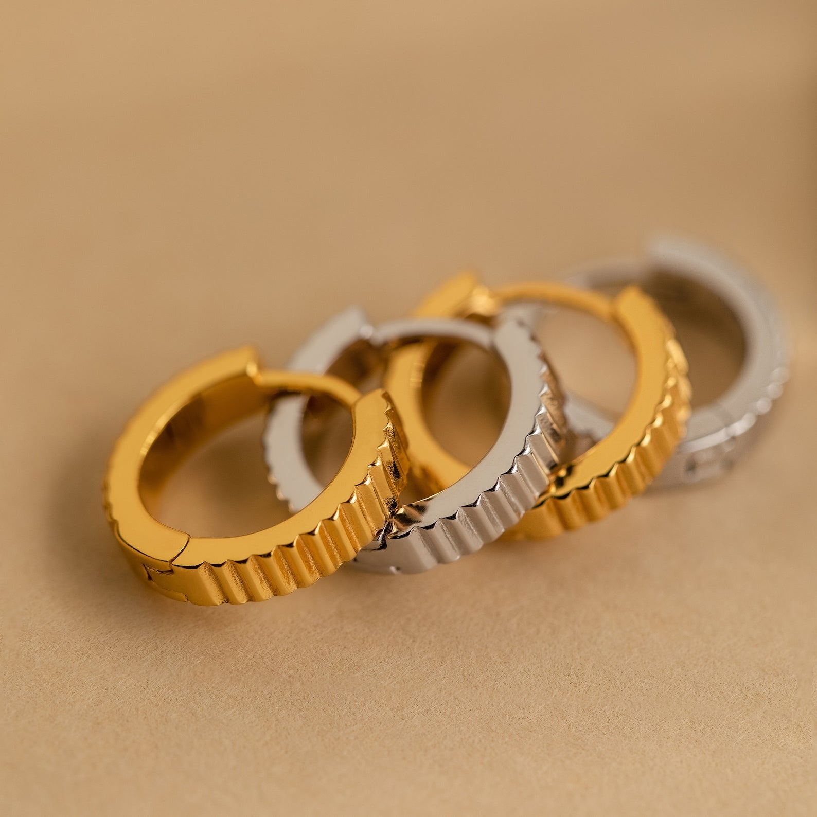 Chunky Ribbed Huggie Hoop Earrings | Caitlyn Minimalist