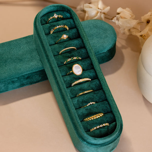 11 Slot Slim Emerald Green Velvet Ring Box | Caitlyn Minimalist